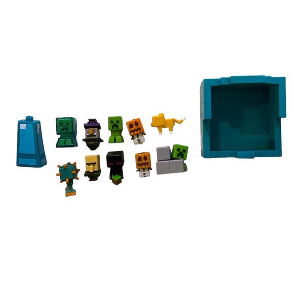 Minecraft | Toys | Lot Of Minecraft Minifigures Collectibles And Box ...